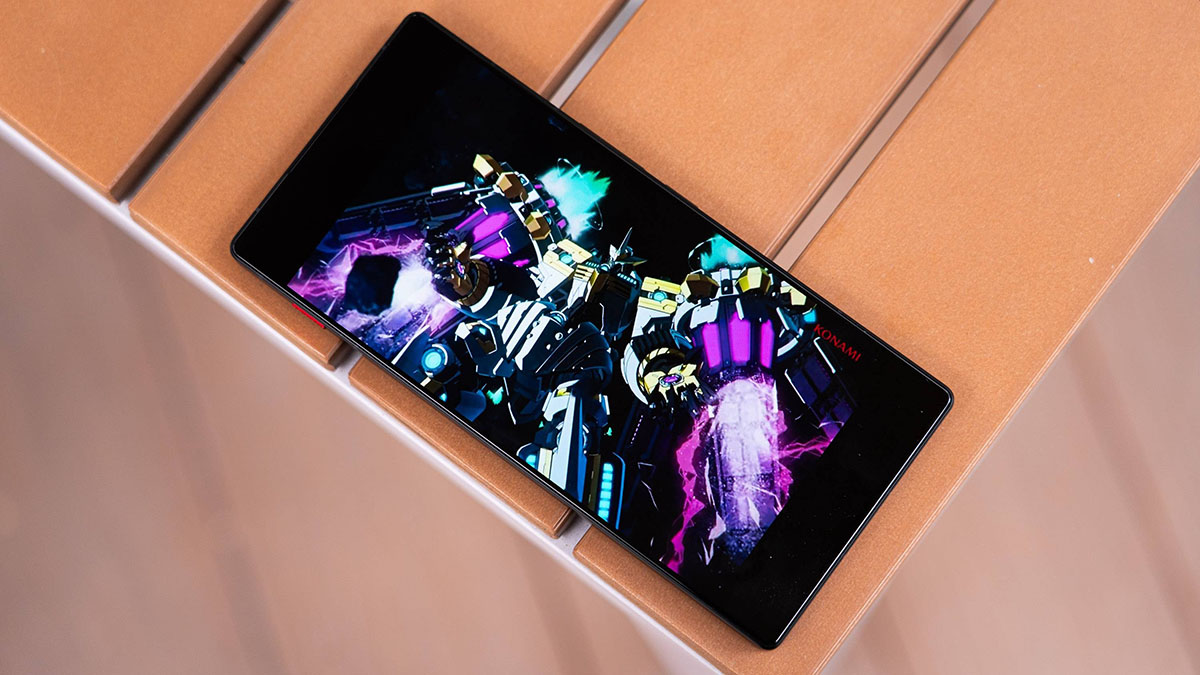 RedMagic 11 Air True Full-Screen vs Punch-Hole: Display Upgrade Explored