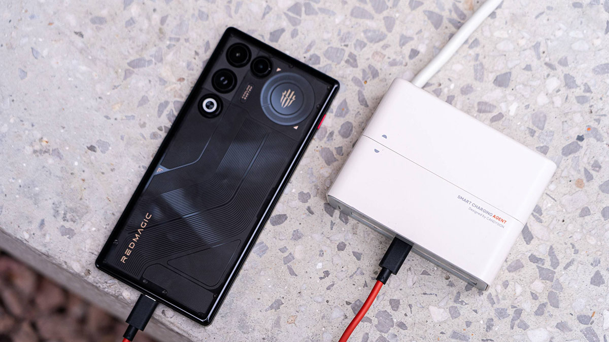 RedMagic 11 Air True Full-Screen vs Punch-Hole: Display Upgrade Explored